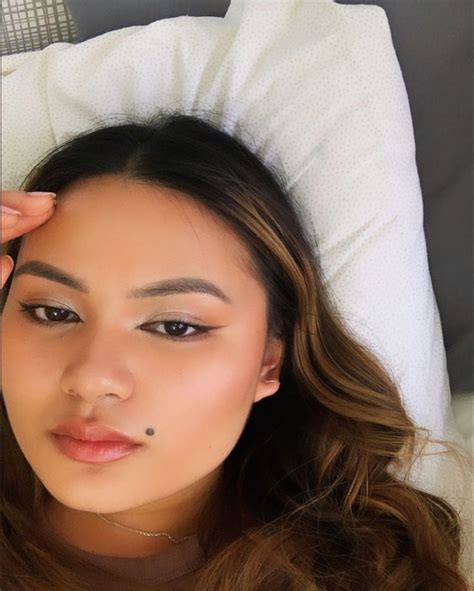 Bed Selfie Curled Hairstyles Selfie Pouty