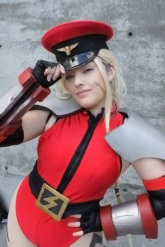 Jenny Poussin Cosplay