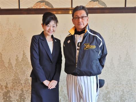 真弓明信さまに御来館いただきました 【公式】上諏訪温泉・諏訪湖の旅館【ホテル鷺乃湯】琥珀色の自家源泉を持つ宿