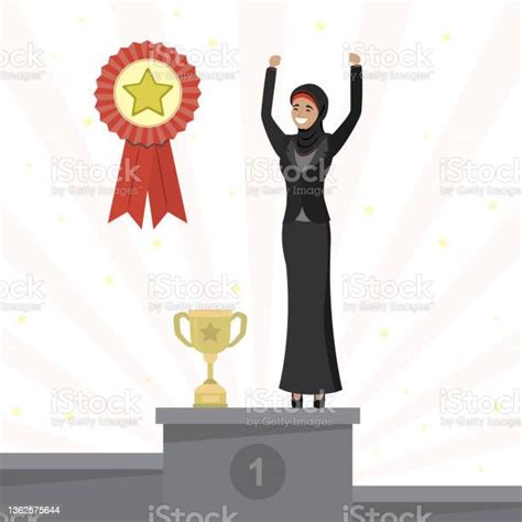 연단에 행복한 아랍 사업가 또는 사무실 노동자 우승자 컵과 메달을 가진 성공적인 직원 수상자를 위한 시상식 별과 품질 마크 1