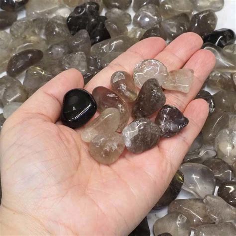 Smoky Quartz Meaning Uses And Healing Properties Himalayan Salt Factory