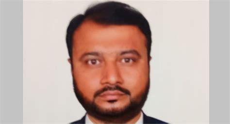 স্বেচ্ছাসেবক দলের সভাপতিকে অব্যাহতি গ্রেপ্তারের জন্য খুঁজছে পুলিশ