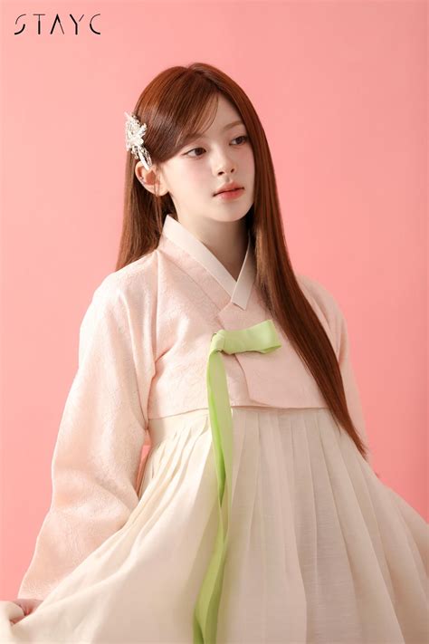 친구 소개로 미용실 갔는데 옆머리 다운펌 받음 국내축구 에펨코리아