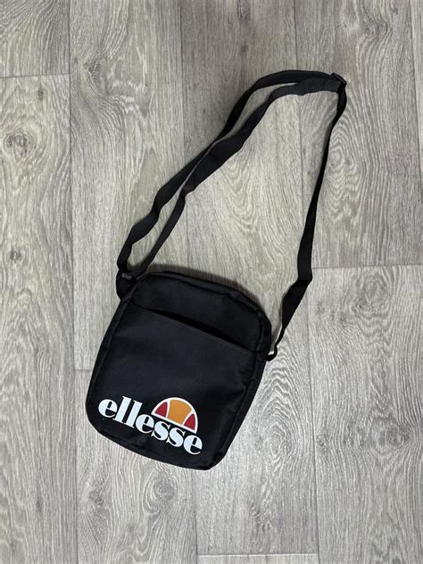 Сумка борсетка Ellesse — цена 300 грн в каталоге Барсетки Купить аксессуары по доступной цене на