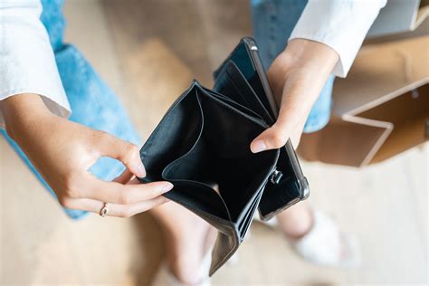 People Making Six Figures Are Living Paycheck To Paycheck Time