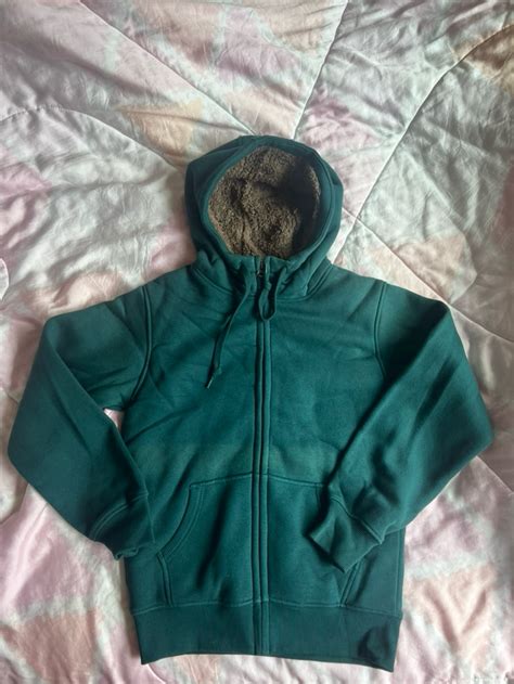 ส่งต่อ เสื้อกันหนาวยูนิโคล่ ผู้ชาย Size S ยังไม่เคยใส่ ฮู้ดดี้ Shopee Thailand