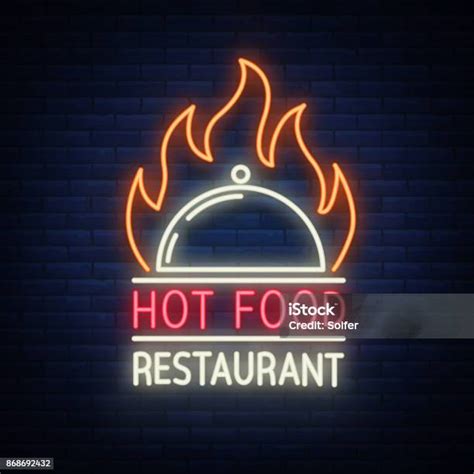 뜨거운 음식 레스토랑 네온 사인 로고의 로고 상징 벡터 일러스트 레이 션을 격리 밝은 빛나는 기호 이 로고는을 위해 적당 한 레스토랑 매운 요리 바베 큐 파티와 훨씬 더 0