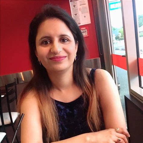 Pooja Pawar Medium