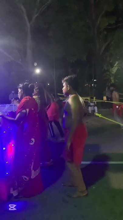 මිනුවන්ගොඩ පෙරහරේ ගිය කටු ගසාගෙන ගිය කුඩා දරුවා Youtube