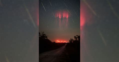 Photographer Captures Enormous Red Sprite In The Sky And Perseid Meteor Shower Petapixel