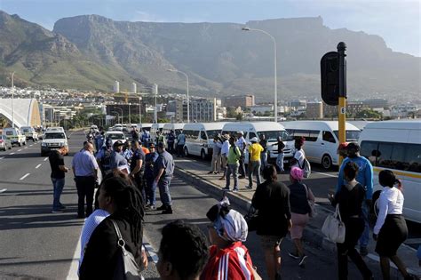 Taxi Drivers Behaviour Condemned After Chaos Erupts In Cape Cbd Video360video360