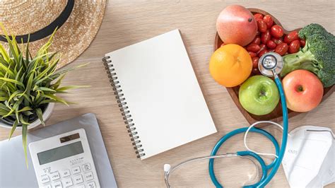 노트북 오픈 빈 노트 책 종이 페이지 컴퓨터 노트북 계산기 모자 건강 영양 식품 및 안전 Kn95 의료 얼굴 마스크 보호