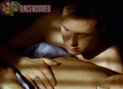 Suzanne Cryer Nuda ~30 Anni In Friends And Lovers