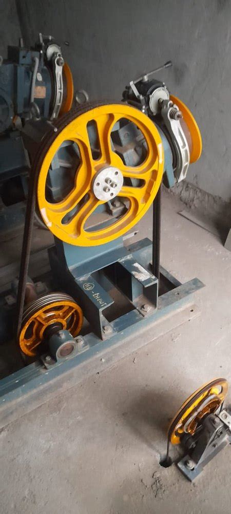 Single Phase Elevator Motor Power 5HP Voltage 440V At 19500 Piece In Vadodara