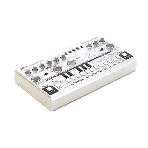 Behringer Td 3 Sr Analog Bass Line Synthesizer Silver Secondhand At