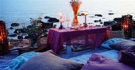 Luxury Sunset Picnic Travel Buddies