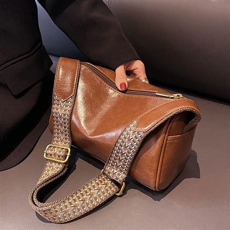 여성용 빈티지 Pu 가죽 보스턴 소형 핸드백 및 지갑 패션 디자이너 크로스바디 백 여성 캐주얼 여행 베개 숄더백 핸드폰닷컴