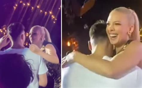 ВИДЕО МАЛА ОПАСНИЦА Српскиот кошаркар пееше на градите на познатата пеачка Милица Тодоровиќ