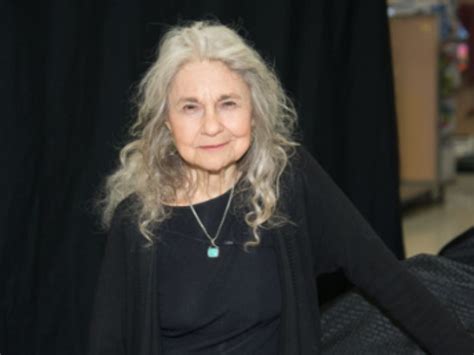 وفاة بطلة Sex And The City لين كوهين عن عمر ناهز 86 عاما عين