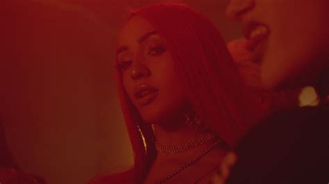 ‎sexi Movimiento Music Video By Lizz Apple Music