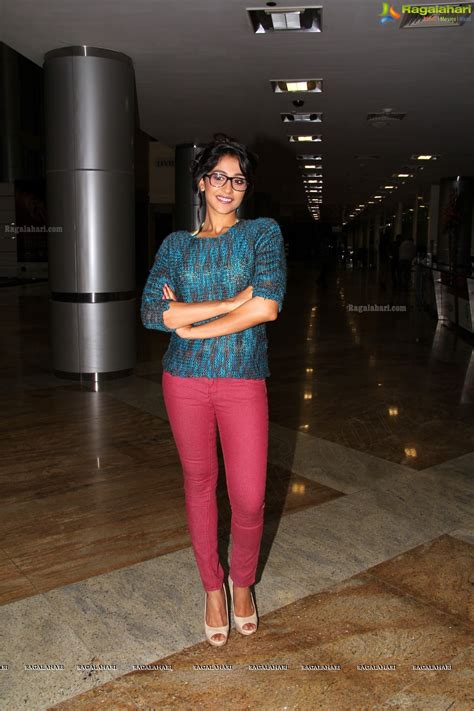 Regina Cassandra S Feet I Piedi Di Regina Cassandra Celebrities