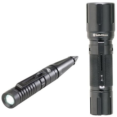 Smith And Wesson Delta 2 Flashlight And Micro Light Compact Combo