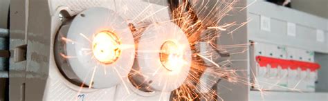 Какой стабилизатор напряжения выбрать для дома