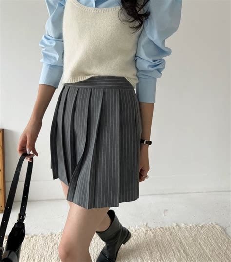 그레이 스트라이프 테니스 미니스커트