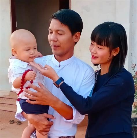 ပြန်ပြီးခွဲရဖို့ အချိန်တန်တော့ ဝန်းနည်းမှုတွေနဲ့ပေါ့ 🥹 ဘန်ကောက်လေဆိပ