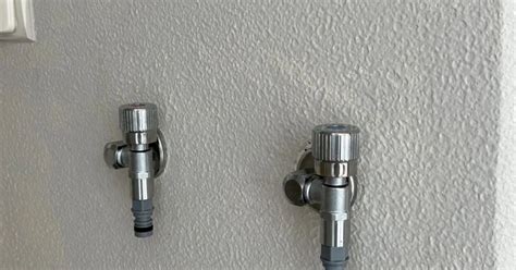 세탁기 때문에 급하게 당일에 수전 교체를 진행하는데 정말 빠르게 와주셨고 시작부터 마무리까지 너무 친절하고 잘 해결해주셨어요 추천추천합니다 가격도 진짜