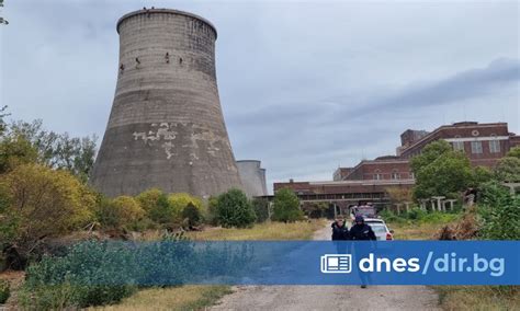 Служители на ТЕЦ Марица 3 и техните семейства излизат на протест след акцията на Грийнпийс