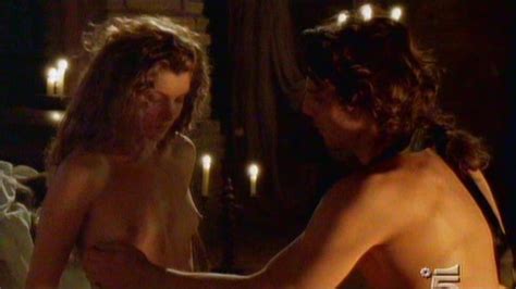 Naked Vittoria Puccini In Elisa Di Rivombrosa