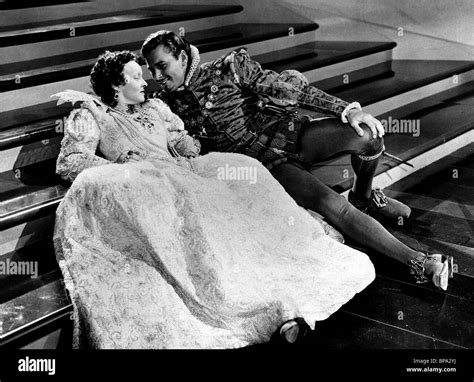 Bette Davis Errol Flynn The Private Lives Of Elizabeth And Essex