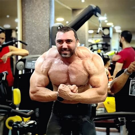 Fardin Fardin Body • Threads Say More