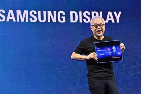 Foto Intel Dan Samsung Pamer Layar Pc Yang Bisa Dipanjangkan