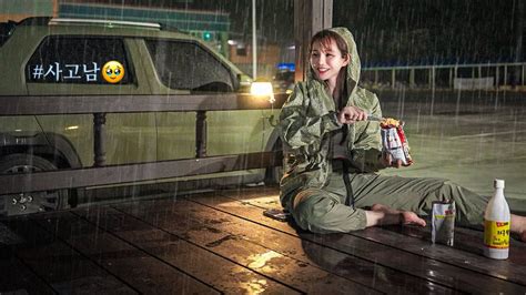 항구 앞 나홀로 우중 경차 차박 Feat 🚗사고 솔로차박 솔로캠핑 스텔스차박 Youtube