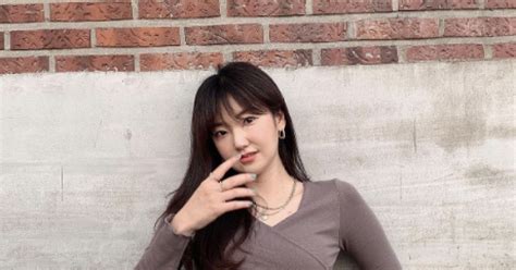 치마 터질지경 나는솔로 9기 옥순 뱃살굴욕→시술고백도 당당하게