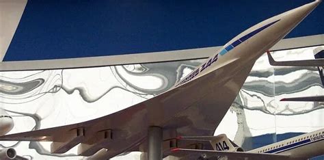 Самолет Ту 244