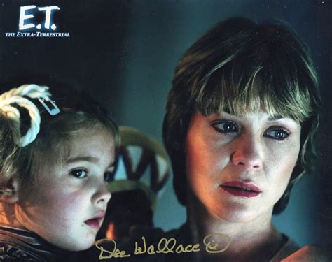 At Auction Et The Extra Terrestrial 8x10 Movie Scene Photo Signed By Actress Dee Wallace Who