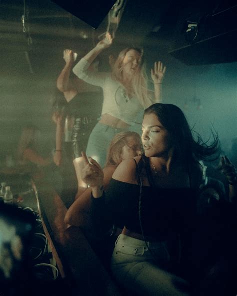 Misconceptions About Introverts And Extroverts We Need To Ditch