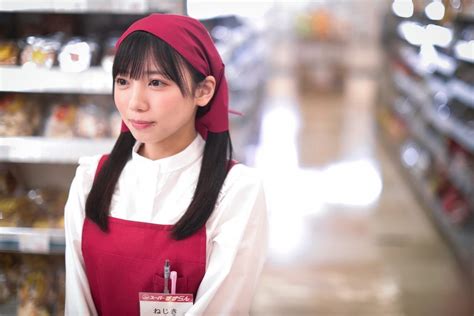 📸 画像：『泥濘の食卓』第1話場面写真｜日向坂46 齊藤京子、涙の真相とは 主演ドラマ『泥濘の食卓』場面写真＆主題歌解禁