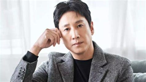 Trending X Lee Sun Kyun Aktor Parasite Meninggal Profil Biodata Dan