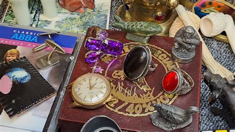 Много разного интересного насобирал в поисках дорогих предметов Youtube