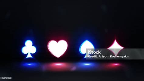 네온 3d 컬러 심볼은 검은색 배경에 카드 데크를 사용한다 카드 슈트 포커 블랙잭 네온 아이콘 빛나는 카지노 간판 3차원 형태에