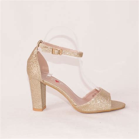 ЗЛАТИСТИ ДАМСКИ САНДАЛИ НА ВИСОК ТОК