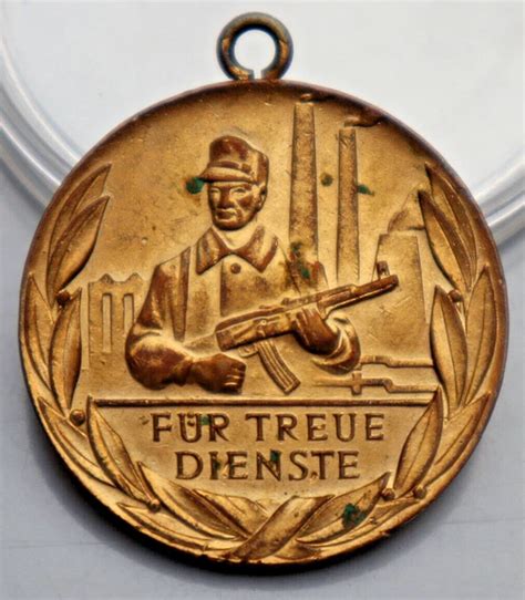 Ddr Medaille AndfÜr Treue Dienste Kampfgruppen Der Arbeiterklasse Bronze Eur 1 00 Picclick De