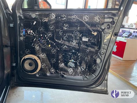 폭스바겐 티구안 무스웨이m6과 포칼스피커가 만드는 맘에 드는 소리 작업 사진들