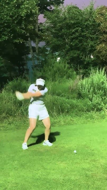 임희정프로의 흔들림 없는 하체회전 골프 드라이버스윙 스윙교정 프로스윙 엘르골프 Eg골프 Shorts Youtube