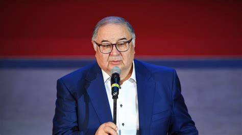 Суд в Германии признал обыск в офисе адвокатов Усманова незаконным