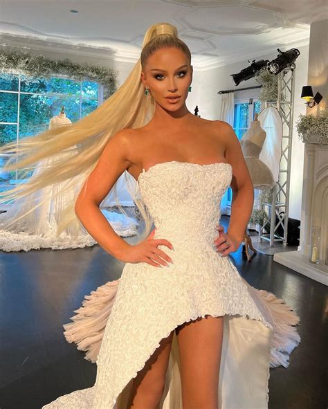 Gigi Gorgeous Most Beautiful Trans Woman Wedding Dress Tg Beauty
